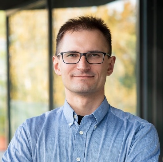 Dr. Vytautas Jukna - Faculty of Physics