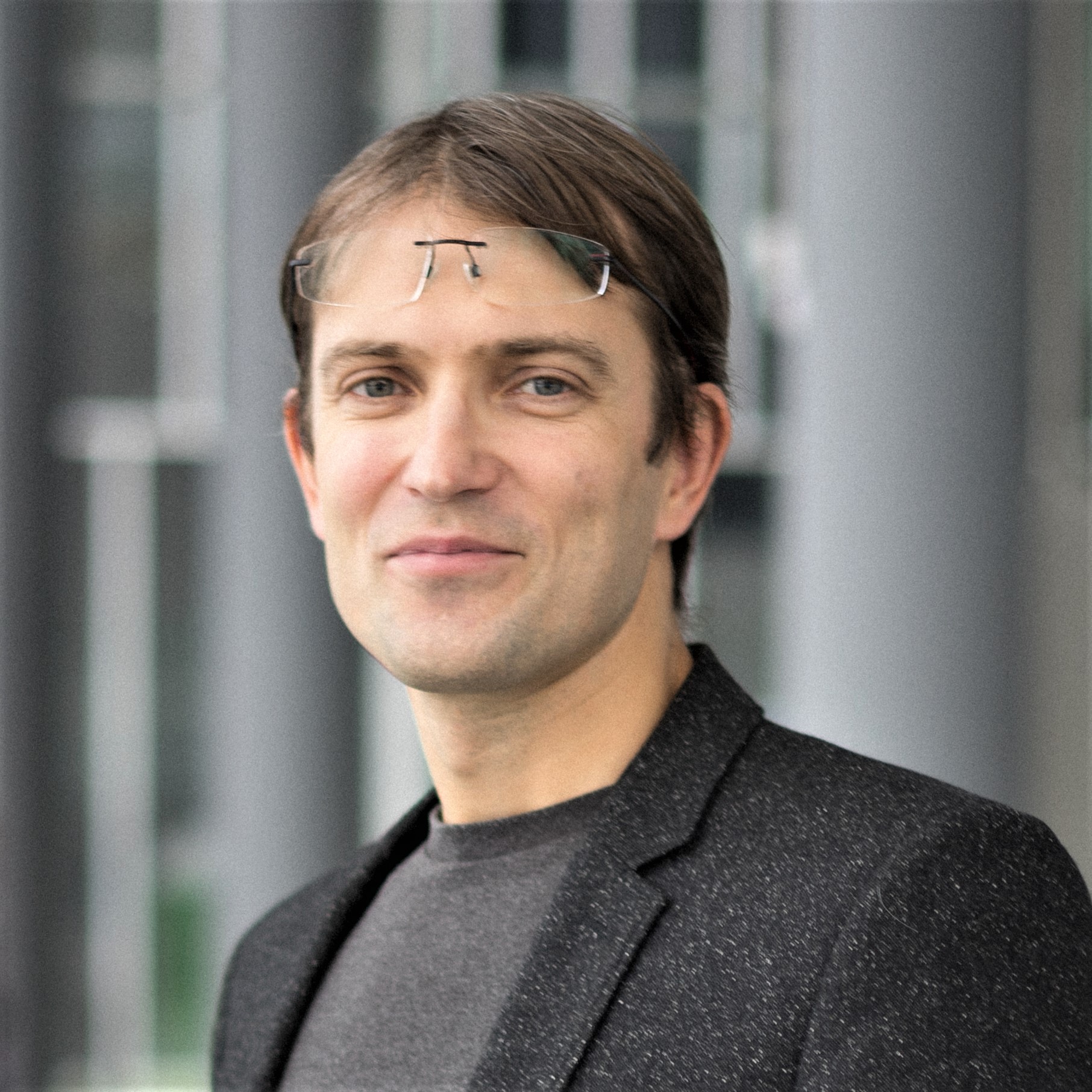 Dr. Karolis Kazlauskas - Faculty of Physics