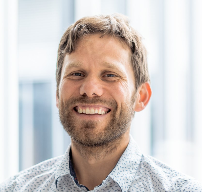 Dr. Tadas Malinauskas - Faculty of Physics